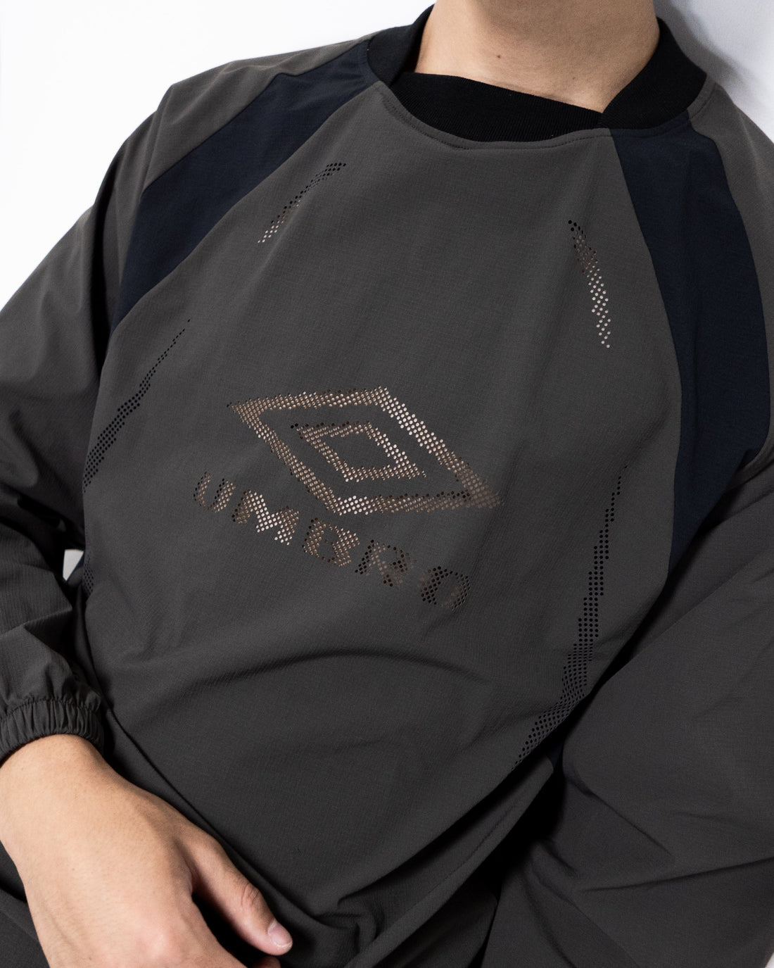 Umbro Australia | Football Heritage – Above The Clouds