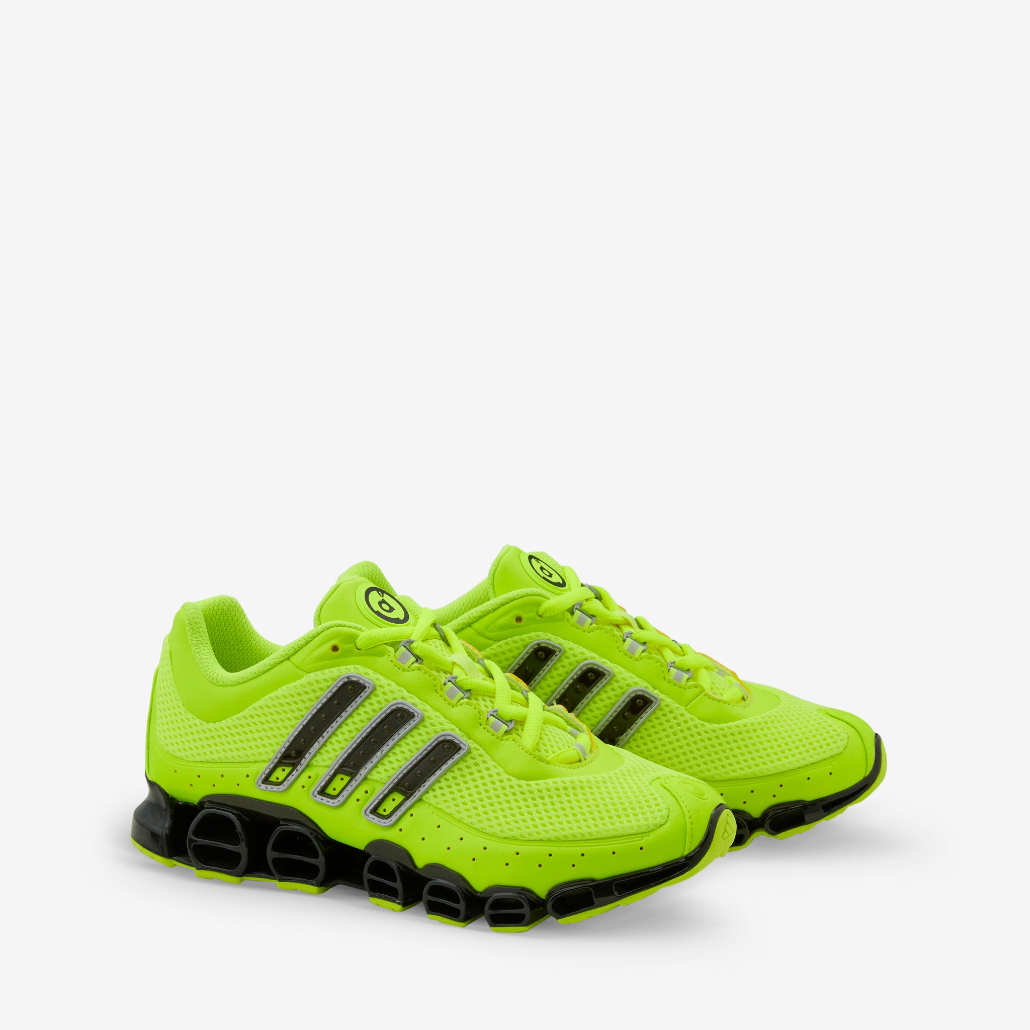 Megaride Solar Yellow | Core Black | Matte Silver – Above The Clouds