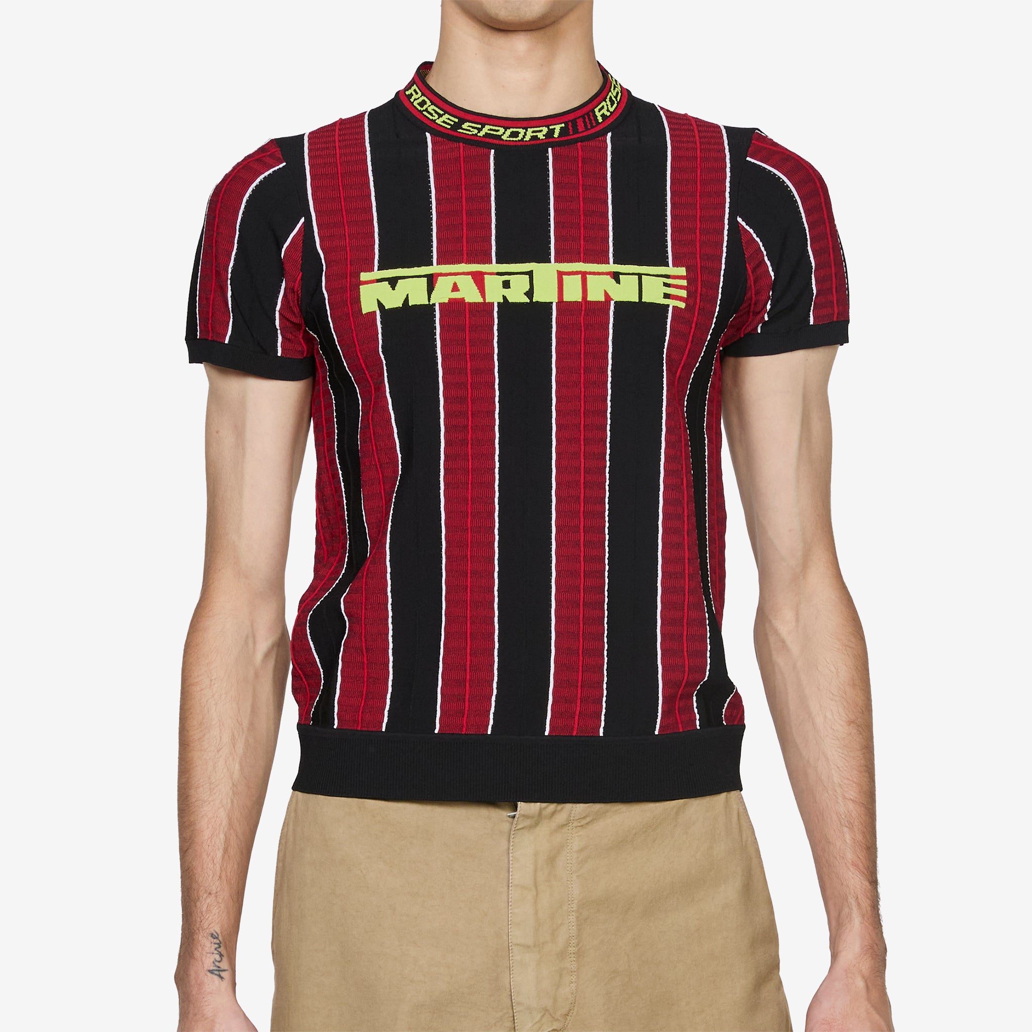 Logo Tight T-Shirt Red | Black – Above The Clouds